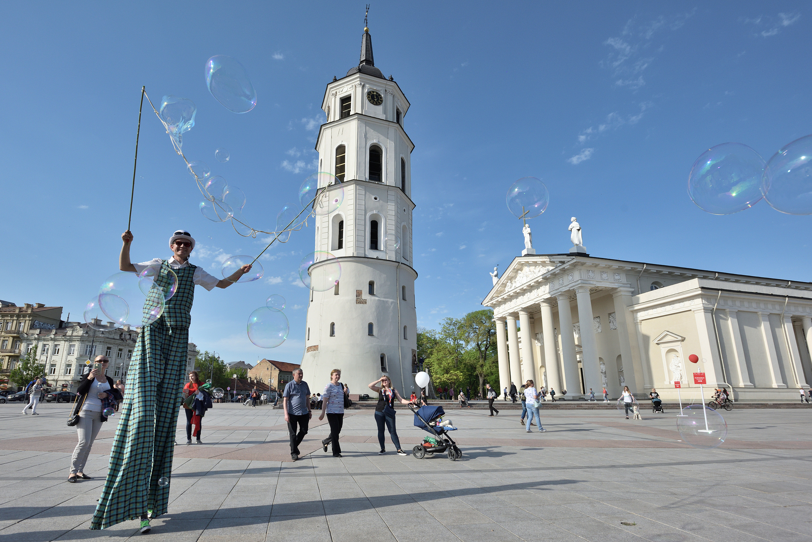 Small firms in Lithuania get microfinance boost - Emerging Europe
