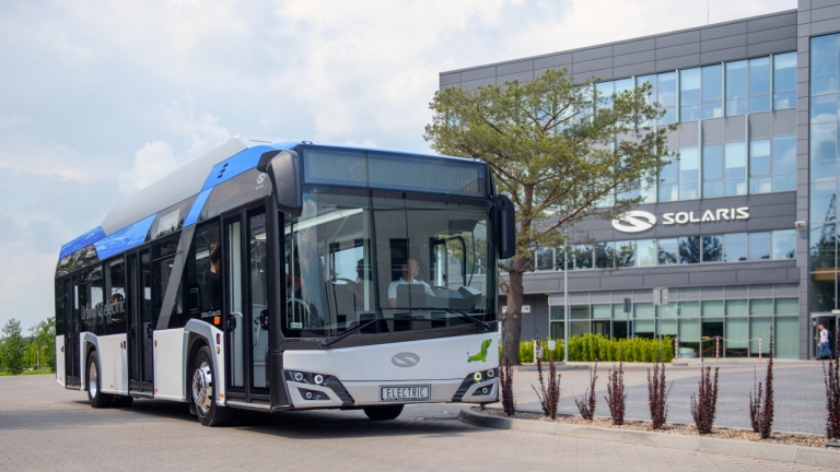 Milan agrees 200 million-euro electric bus deal with Poland's Solaris ...