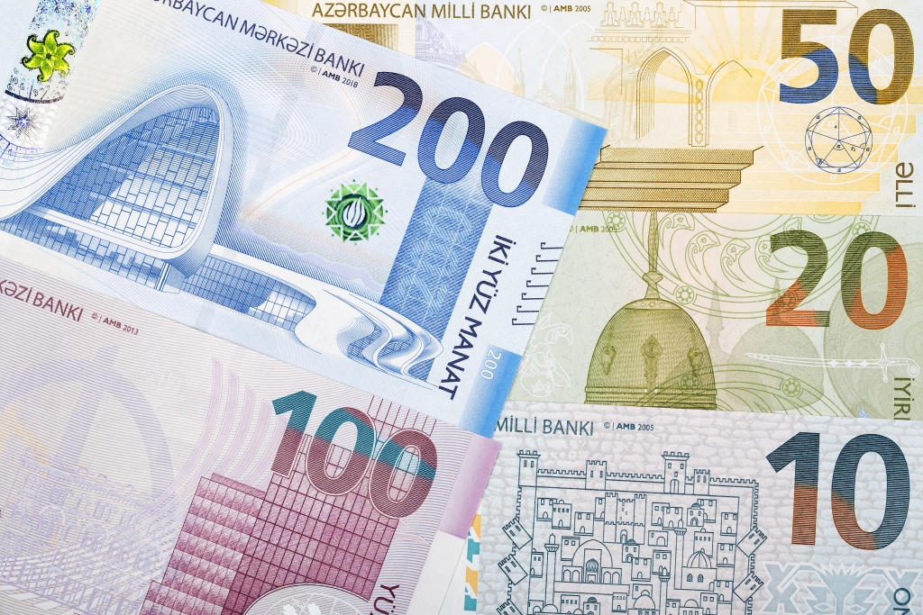 Azerbaijan moves to avert banking crisis - Emerging Europe