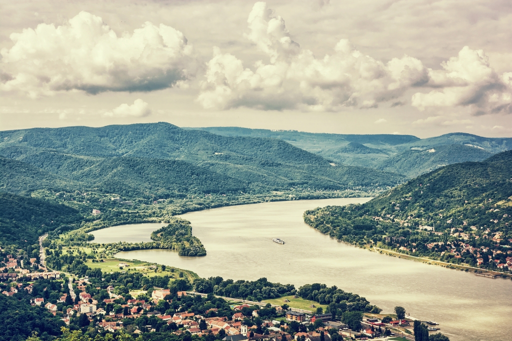 Poland takes over presidency of Visegrád Group - Emerging Europe