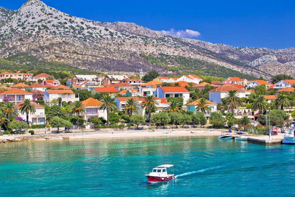 Croatian visitor numbers drop 60 per cent, but industry chiefs remain ...