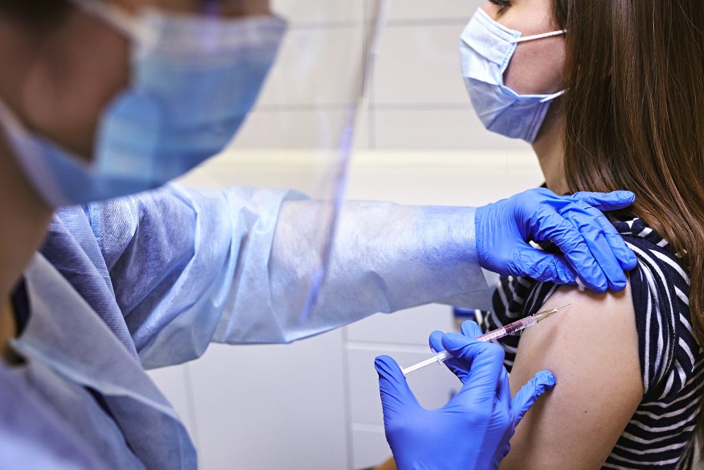 Can cash handouts end Serbia's vaccination slump?