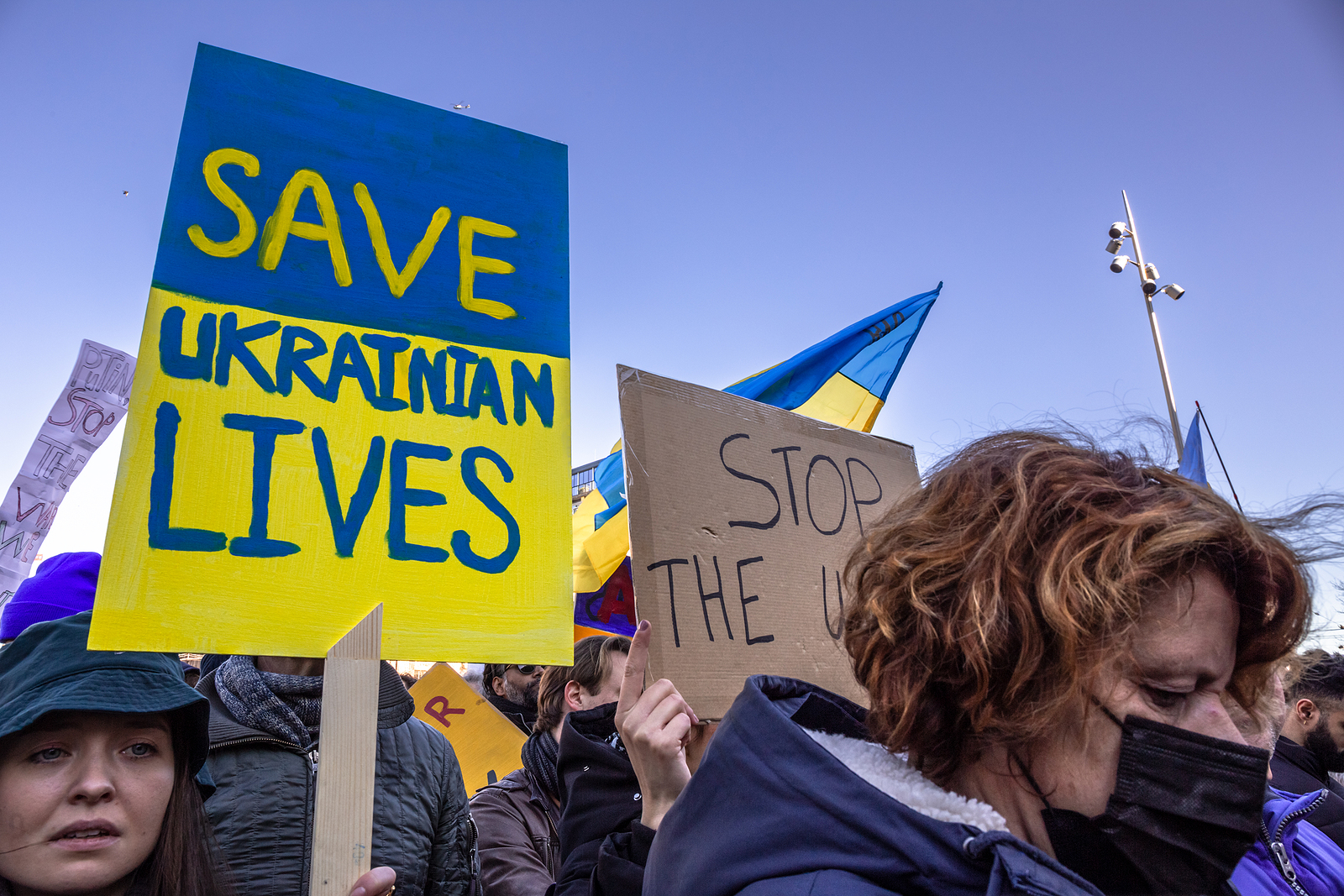 Stand arm in arm with Ukraine