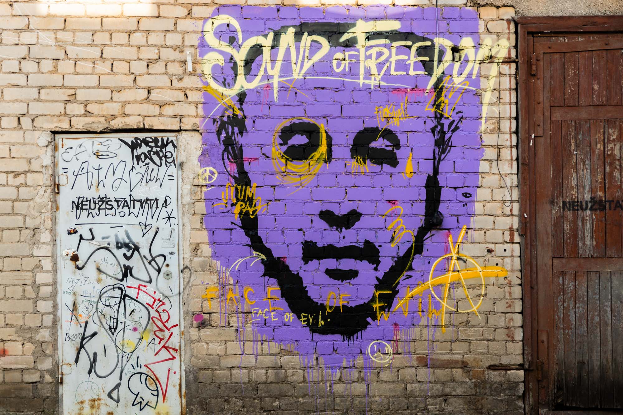 SOF Mural WEB ready-17 - Emerging Europe